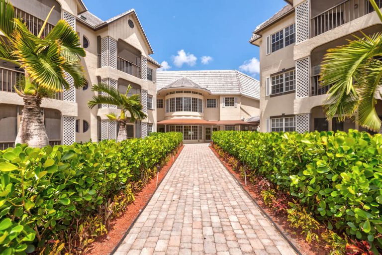 Boca Raton FL Senior Living Photo Gallery - Veranda Club