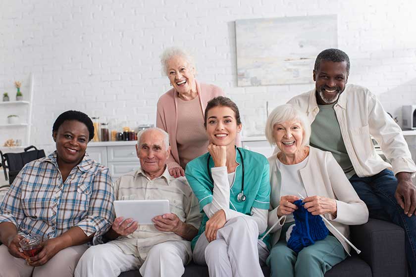 How Senior Living Creates A Welcoming Atmosphere For New Residents ...